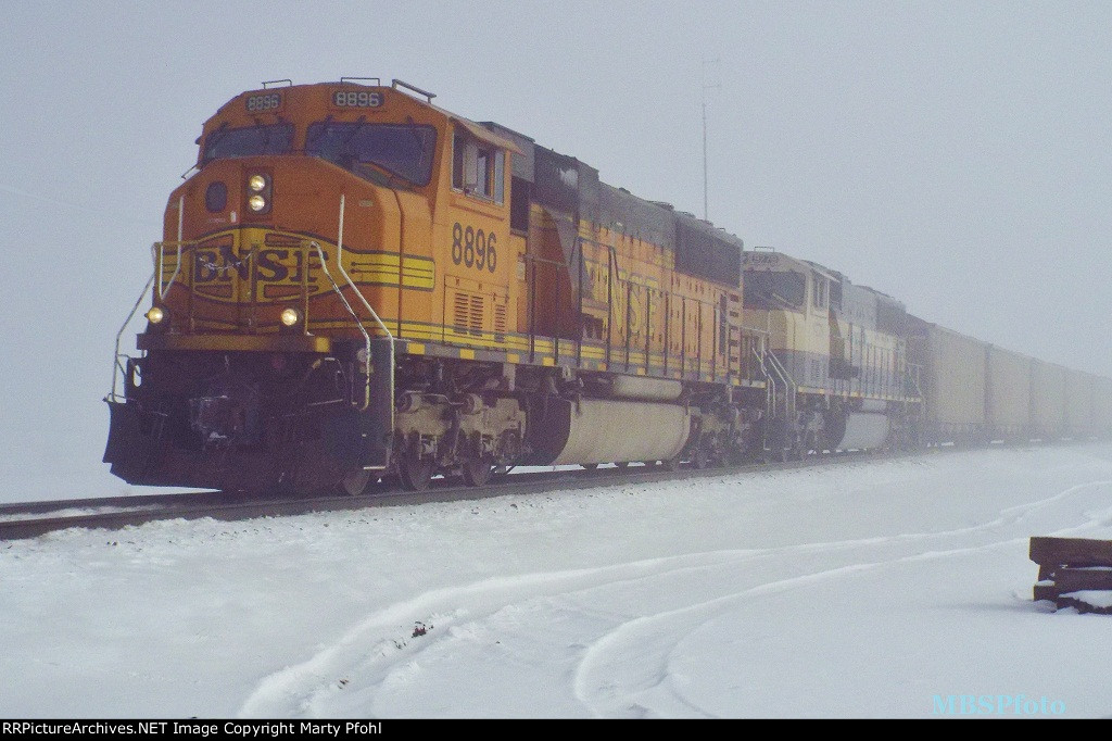 BNSF 8896,9779WKBGs2